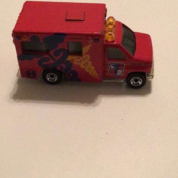 MATCHBOX | Toys | 996 Matchbox Ambulance Red | Poshmark